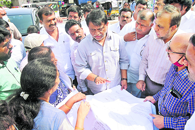 రూ.37కోట్లతో రోడ్ల విస్తరణ | Road widening at a cost of Rs 37 crore ...