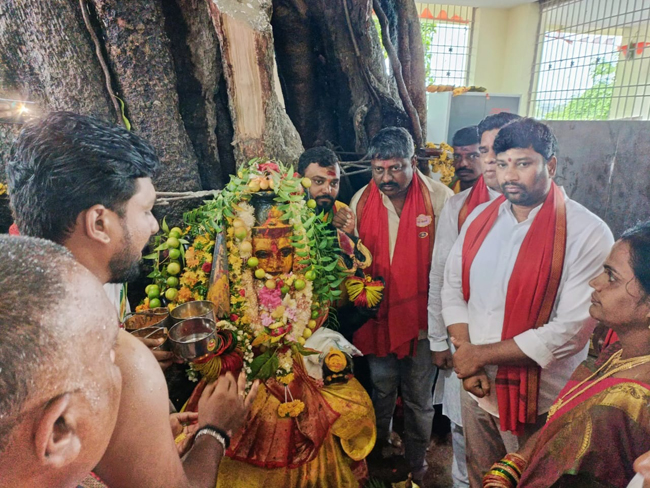 ఘనంగా పోచమ్మ విగ్రహ ప్రతిష్టాపనోత్సవాలు | Pochamma idol installation ...