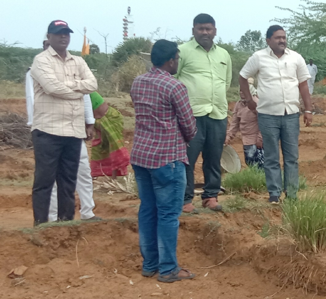 పారదర్శకంగా పనిచేయాలి : పీడీ | dwama pd visit at gudluru-MRGS-AndhraPradesh