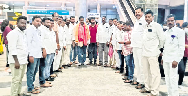 పటేల్‌ రమేష్‌రెడ్డికి ఘన స్వాగతం | A warm welcome to Patel Ramesh Reddy ...