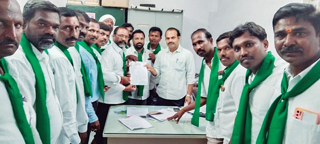 వాల్మీకులను ఎస్టీ జాబితాలో చేర్చాలి | Valmik should be included in the ...