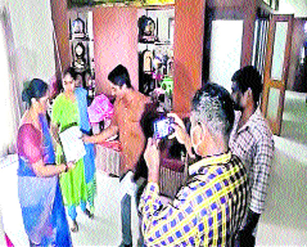 అయ్యన్న కుమారుడి ఇంట్లో సీఐడీ హల్‌చల్‌ | The AP CID police-NGTS ...