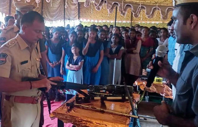 విద్యార్థుల కోసమే ఓపెన్‌ హౌస్‌: ఎస్పీ సురేష్‌కుమార్‌ | Open house for ...