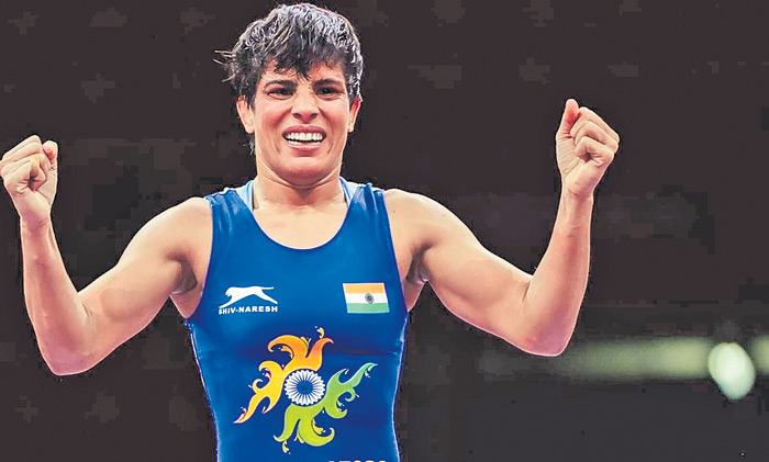 పసిడి కాంతుల సీమ | Indian women wrestler Seema Bisla