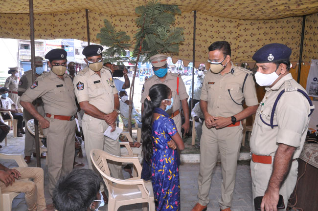 స్వచ్ఛంద సంస్థల సమన్వయంతో ఆపరేషన్‌ ముస్కాన్‌ | Operation Muskan in ...