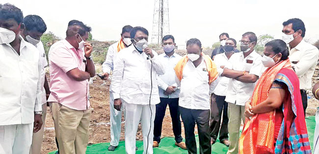 హామీలను నెరవేరుస్తున్నాం | alampur mla vm abraham inaugurate ...