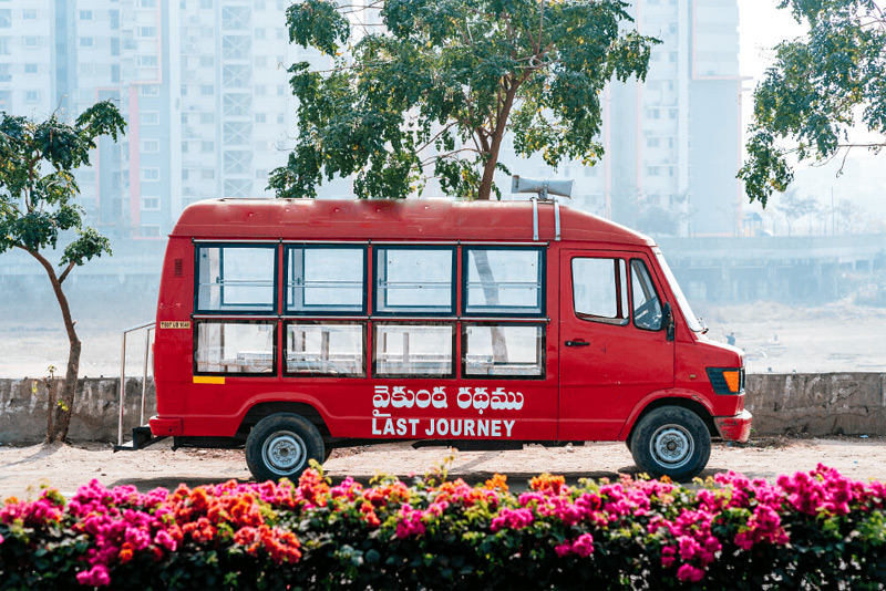 ఫోన్ చేస్తే అంతిమయాత్రకు ఉచితంగా వాహనాలు | last rites vehicle free