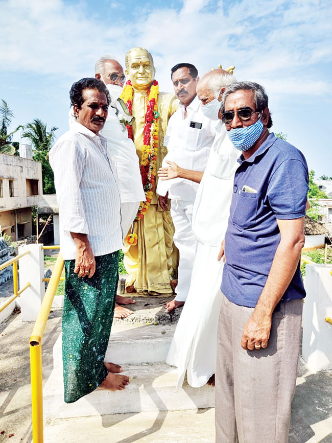 సంక్షేమానికి ఊపిరి పోసిన ఎన్టీఆర్‌ | 98th birth anniversary of ...