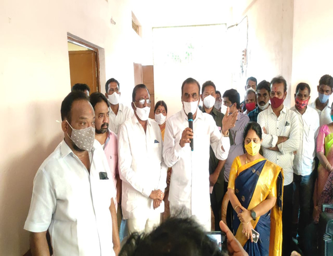 నిరాశ్రయులకు ‘డబుల్‌’ | MLA VANAMA