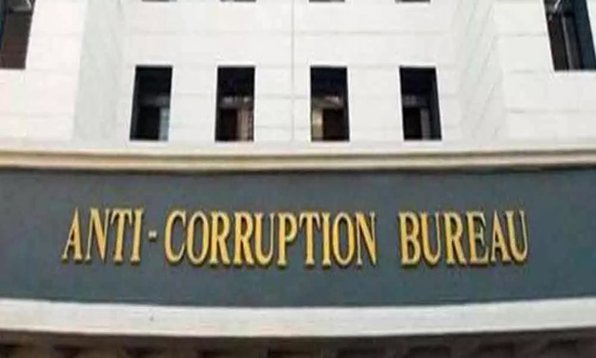 ఆదాయానికి మించి ఆస్తులు.. ఆర్ఐ భార్యపై కేసు | acb rides ri case veluru ...