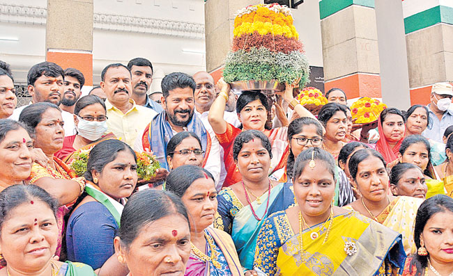 మహబూబ్‌నగర్‌ విద్యార్థి, నిరుద్యోగ సైరన్‌ పోస్టర్‌ విడుదల | Poster ...