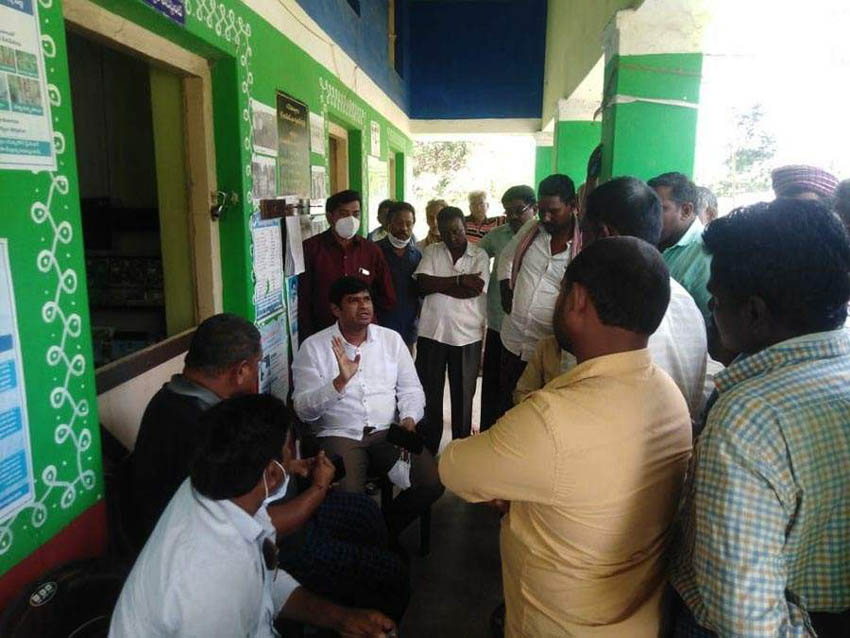 పెనమకూరులో ధాన్యం కొనుగోళ్లపై ఆరా | Inquire about grain purchases in ...