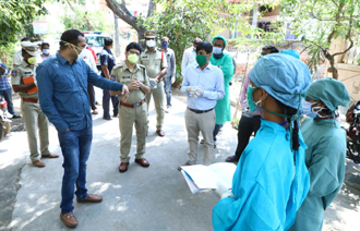 మూడు కంటైన్మెంట్‌ ప్రాంతాలు | Collector rv karnan