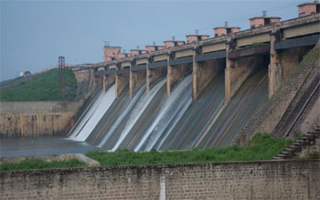 కడెం ప్రాజెక్టు ఒక వరద గేట్ ఎత్తివేత | kadem project gates open