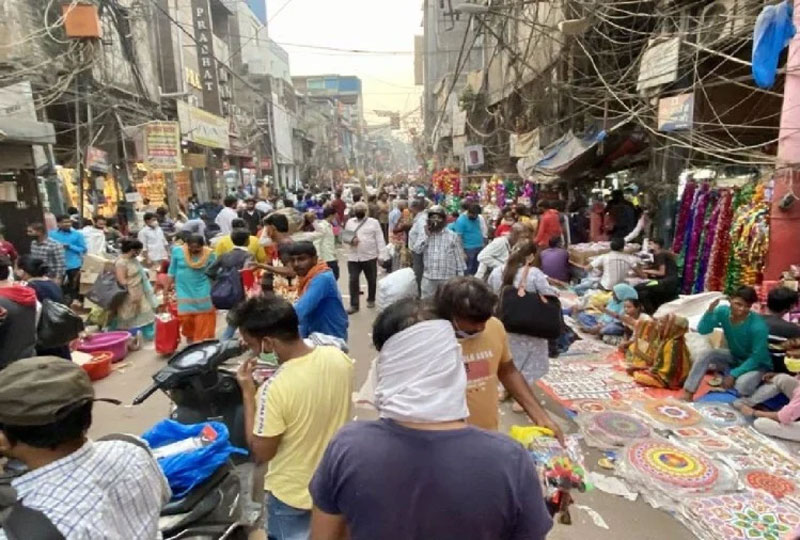 అటు సరిహద్దుల్లో ఉద్రిక్తతలు... ఇటు చైనా బజార్లలో సందడి! | sadar bazar ...