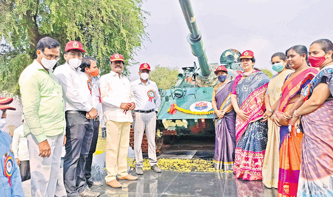 గిరిజన, దళిత విద్యార్థుల విద్యాభివృద్ధికి కృషి | Satyavathi Rathod