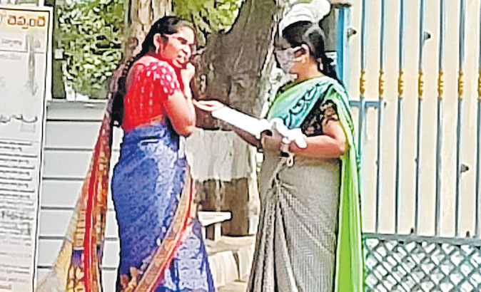 తాళిబొట్టూ తీసేయాల్సిందే! | You have to remove the talibottu