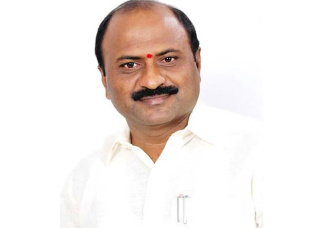 ఎమ్మెల్యే చల్లా ధర్మారెడ్డిపై హెచ్చార్సీలో ఫిర్యాదు | parakala mla ...