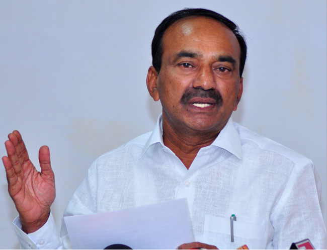 ఐకేపీ కేంద్రాల్లో ధాన్యం కొనకపోతే ఎలా? | Minister of State Itala Rajender