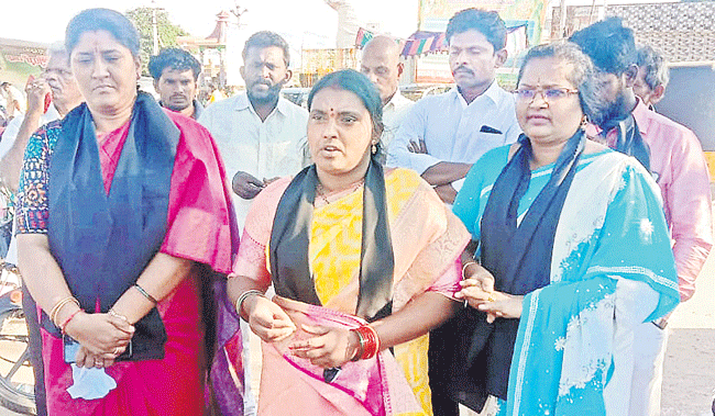 దళితులపై వివక్ష తగదు | dalitulapaivivaksha tagadu