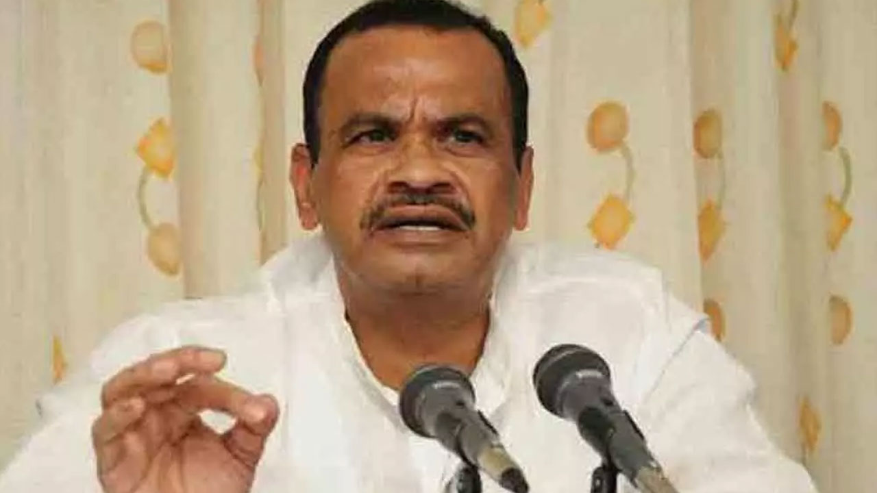 మళ్లీ కాంగ్రెస్‌లో కల్లోలం సృష్టించిన కోమటిరెడ్డి వెంకటరెడ్డి | Komati ...