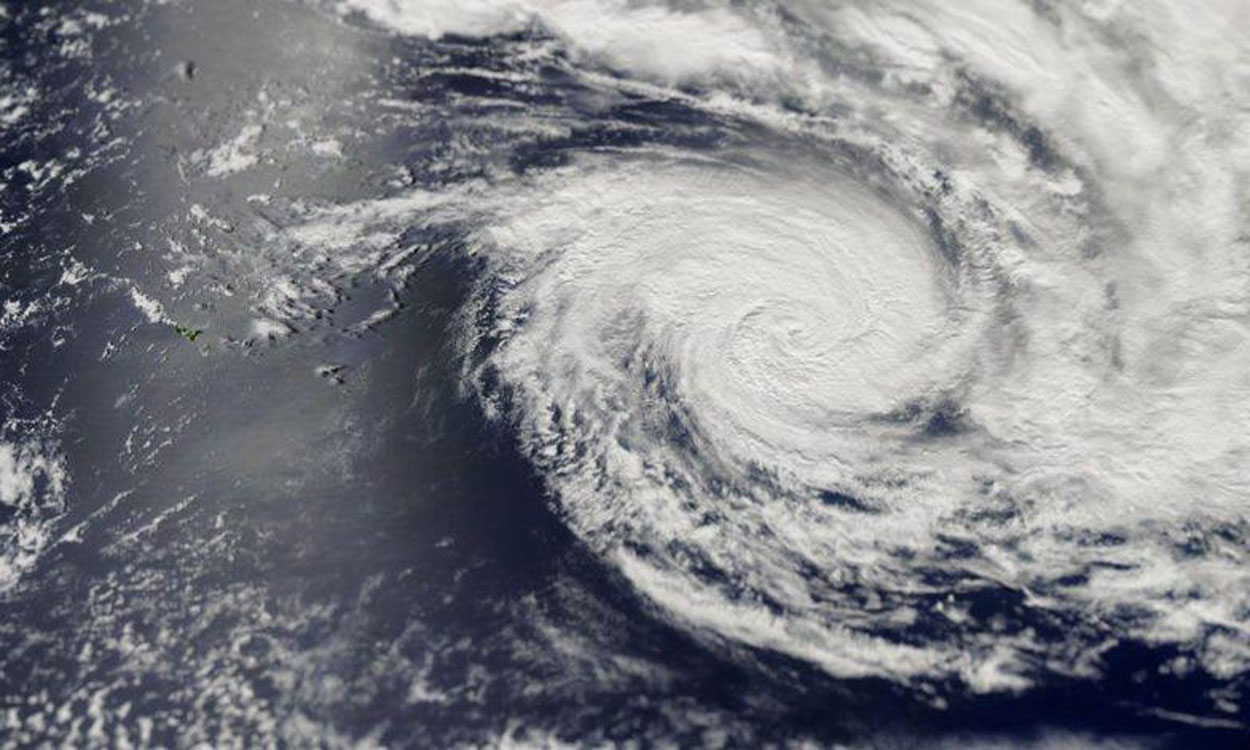 తుఫానుగా మారనున్న అల్పపీడనం | A low pressure that will turn into a storm