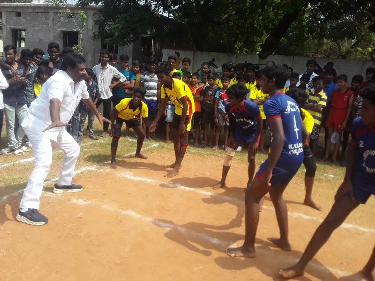 ఉత్సాహంగా క్రీడా పోటీలు | uthsahanga crida pottelu