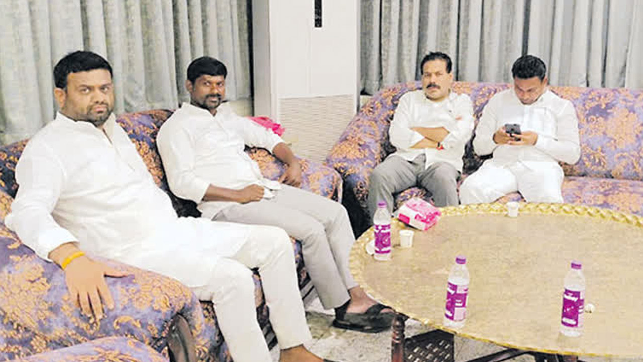 Four Trs Mlas Relese: నేడే ఎమ్మెల్యేల విడుదల | After 22 days from ...
