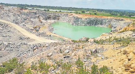 ఇప్పటికే 16.. కొత్తగా 20 దరఖాస్తులు | already 16 stone crushers in ...