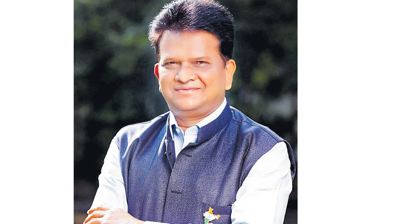 Roop Narayan Sunkar: తూర్పు కోస్తా రైల్వే జీఎంగా రూప్‌ నారాయణ్‌ సుంకర్‌ | East Coast Railway GM ...