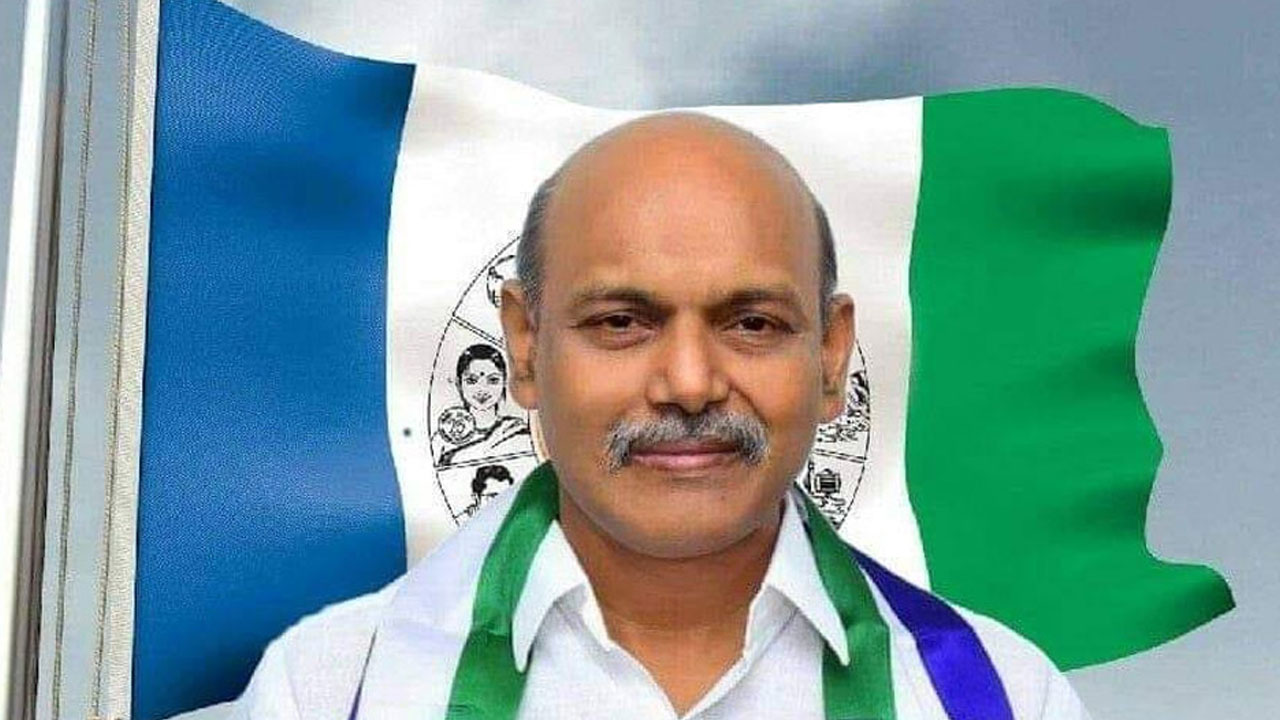 YCP MLA: జాయింట్ కలెక్టర్ శ్రీధర్, ఎమ్మెల్యే సత్తి సూర్యనారాయణ రెడ్డిపై ...