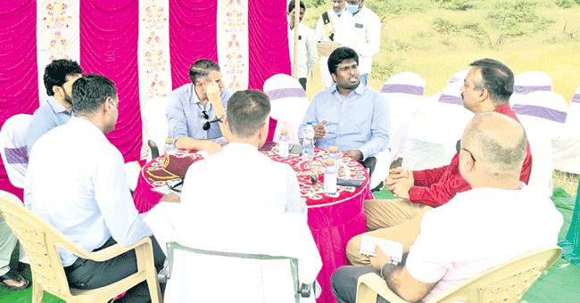 దొనకొండలో నేవీ బృందం పర్యటన | Navy team visit to Donakonda