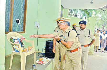 రాజ్యాంగంతోనే స్వేచ్ఛ, హక్కులు | constitution day at sangareddy sp office