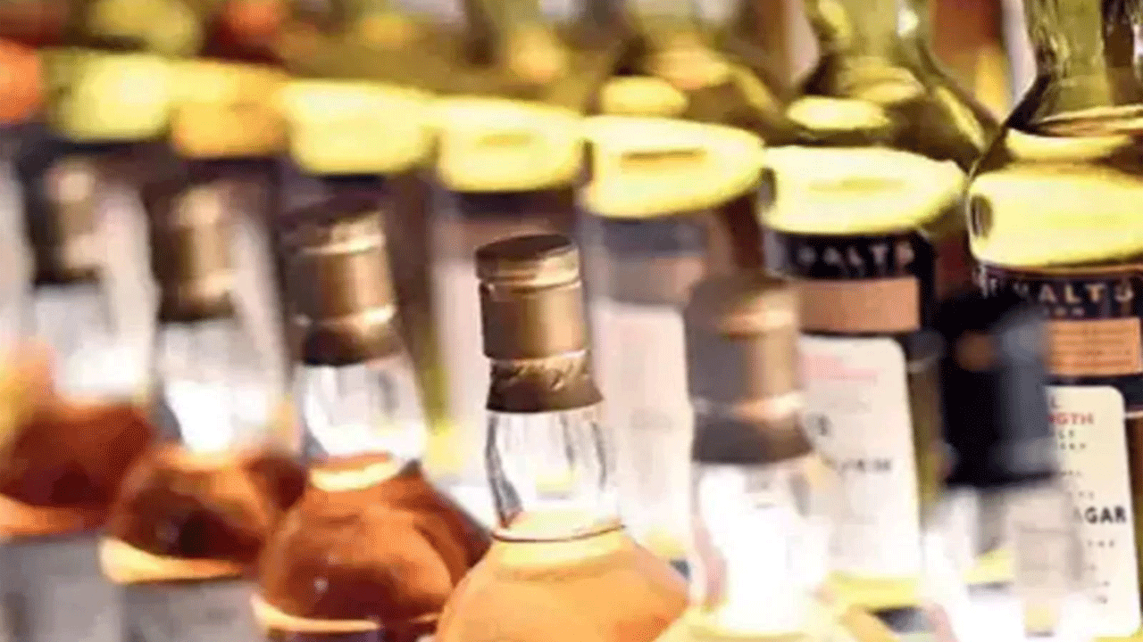 Delhi Liquor Scam: తొలి ఛార్జ్‌షీట్ దాఖలు.. ఏముందంటే.. | CBI filed ...