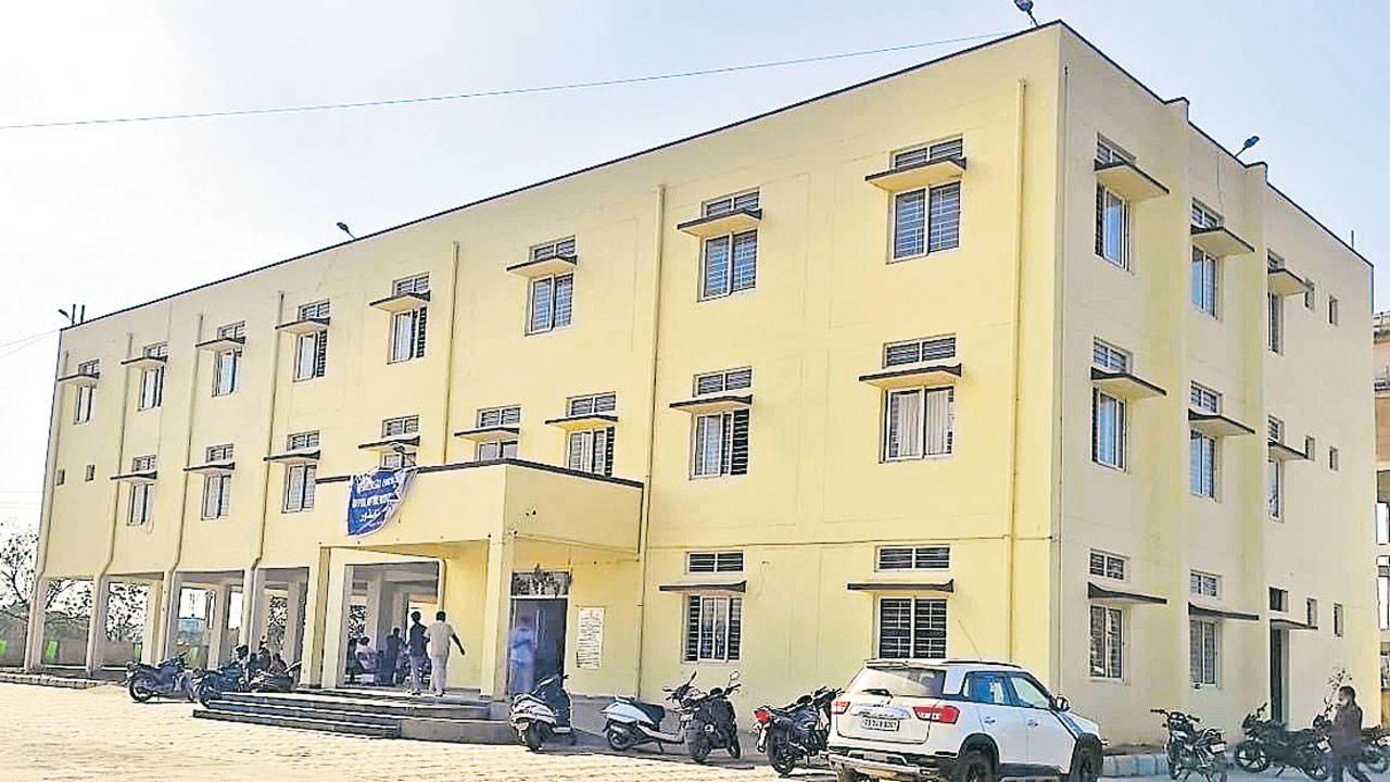 ప్రతినెలా బల్దియా సమావేశాలు నిర్వహించాల్సిందే | Baldiya meetings should ...