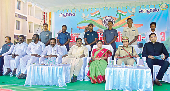 అన్ని రంగాల్లో వనపర్తి ముందంజ | Vanaparthi is leading in all fields