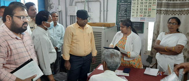 ‘కంటి వెలుగు’ను సద్వినియోగం చేసుకోవాలి: కలెక్టర్‌ రాహుల్‌రాజ్‌ | 'Eye ...