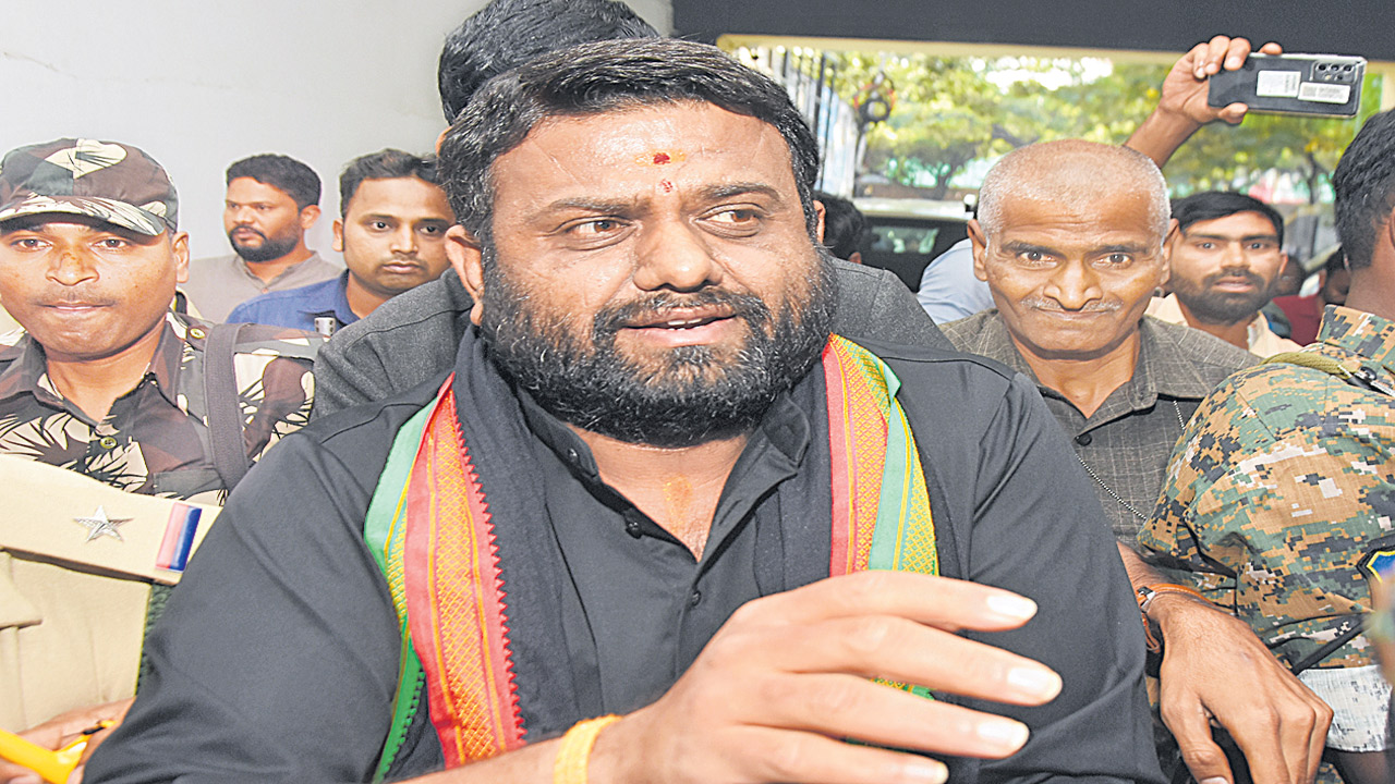 Rohit Reddy: ఆస్తులు.. కేసులు! | ED interrogated Rohit Reddy for six hours