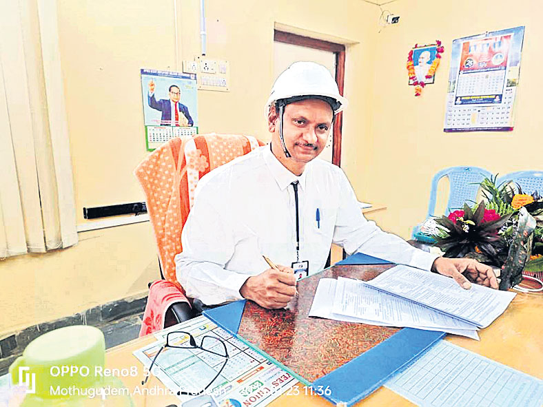 సీలేరు కాంప్లెక్స్‌ సీఈగా శ్రీధర్‌ బాధ్యతలు | Sridhar's ...