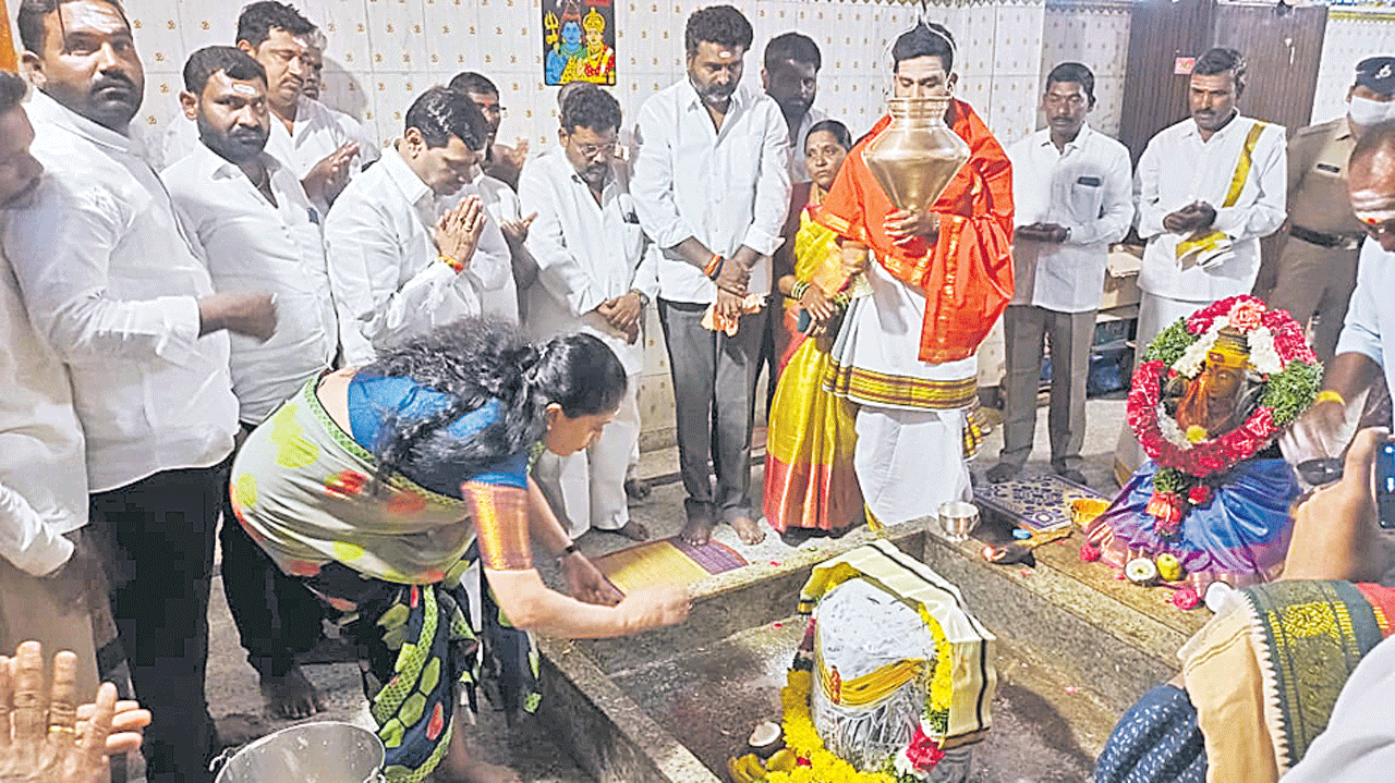 మరకత శివలింగాన్ని దర్శించుకోవడం అదృష్టం | It is good luck to visit ...