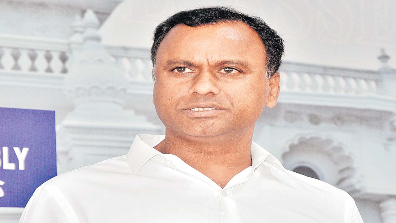 Komati Reddy Rajagopal Reddy : కాంగ్రెస్‌ నేతలారా.. బీజేపీలోకి రండి ...