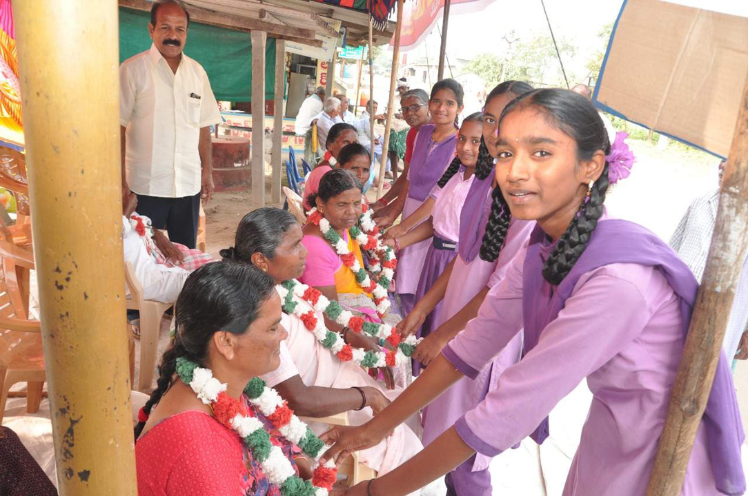 మండల కేంద్రంగా వీరులపాడునే కొనసాగించాలి | Veerulapadu should be ...