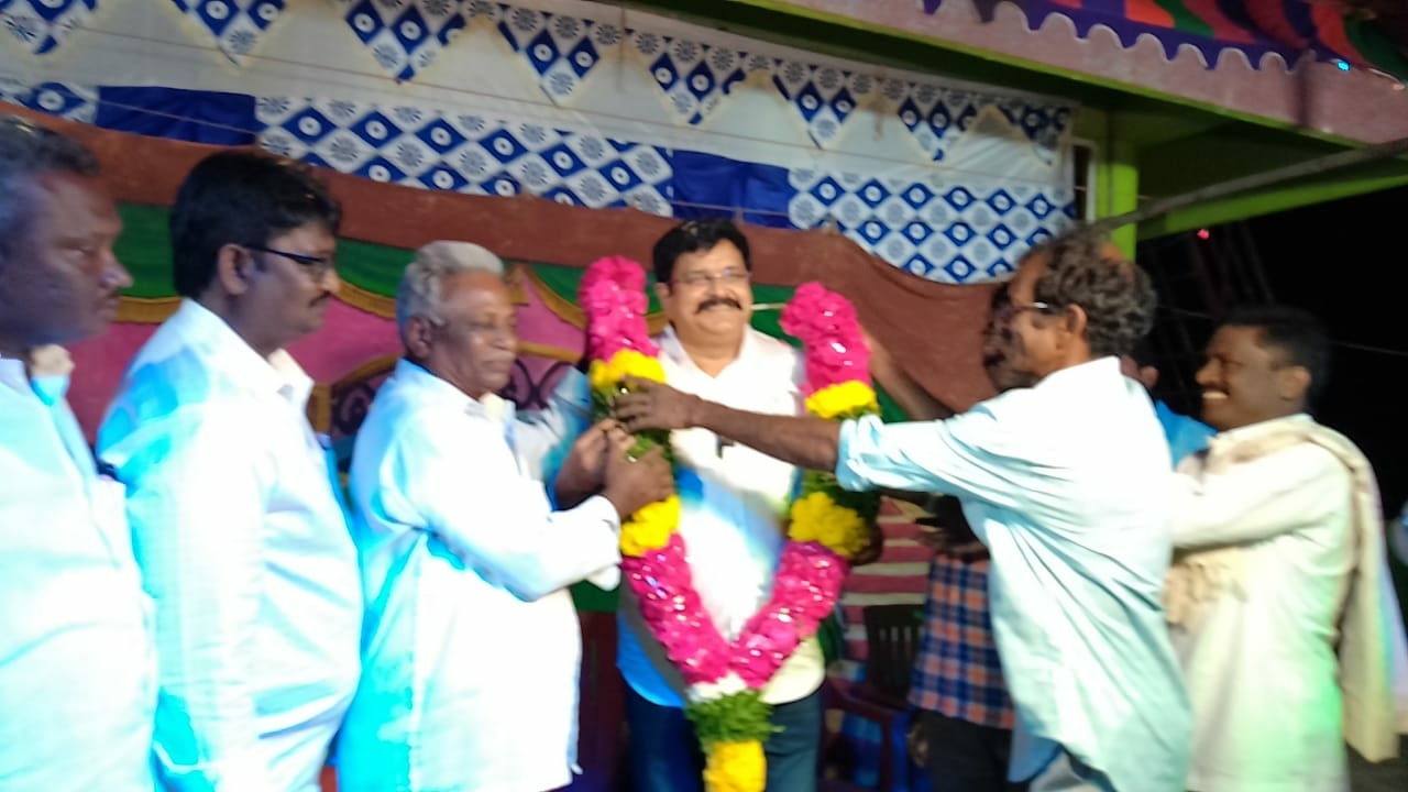 కులమతాలకతీతంగా సేవలు : వెనిగండ్ల రాము | venigandla ramu