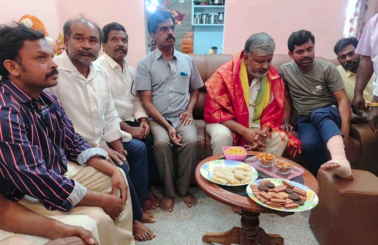 టీడీపీ వాళ్లకోసం సబ్‌జైలు కట్టి శాంతపడండి | Build a sub-jail for TDP ...
