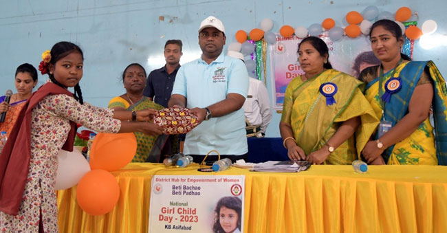 బాలికల విద్యతో దేశాభివృద్ధి : కలెక్టర్‌ రాహుల్‌ రాజ్‌ | National ...