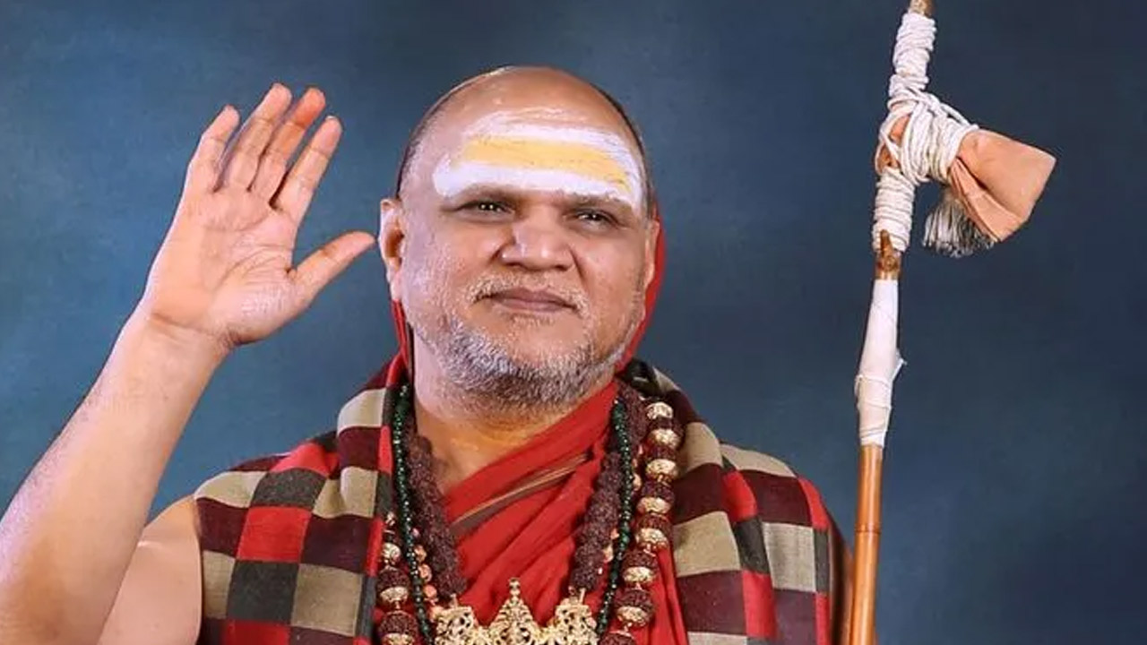 Swaroopananda Saraswati : గిరిజనులంతా ఆంజనేయుని వారసులు...మతం ...