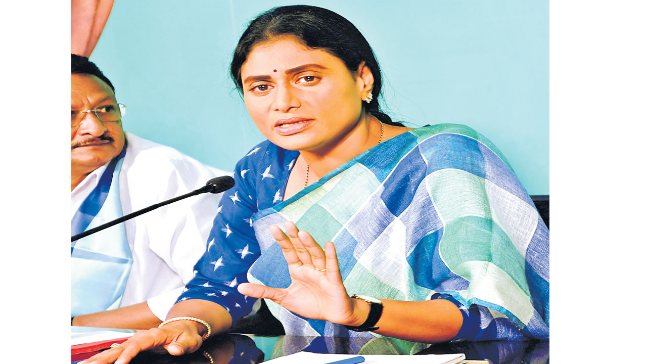 YS Sharmila: వివేకా హత్య కేసుకు ఇన్నేళ్లా? | Viveka murder case all ...