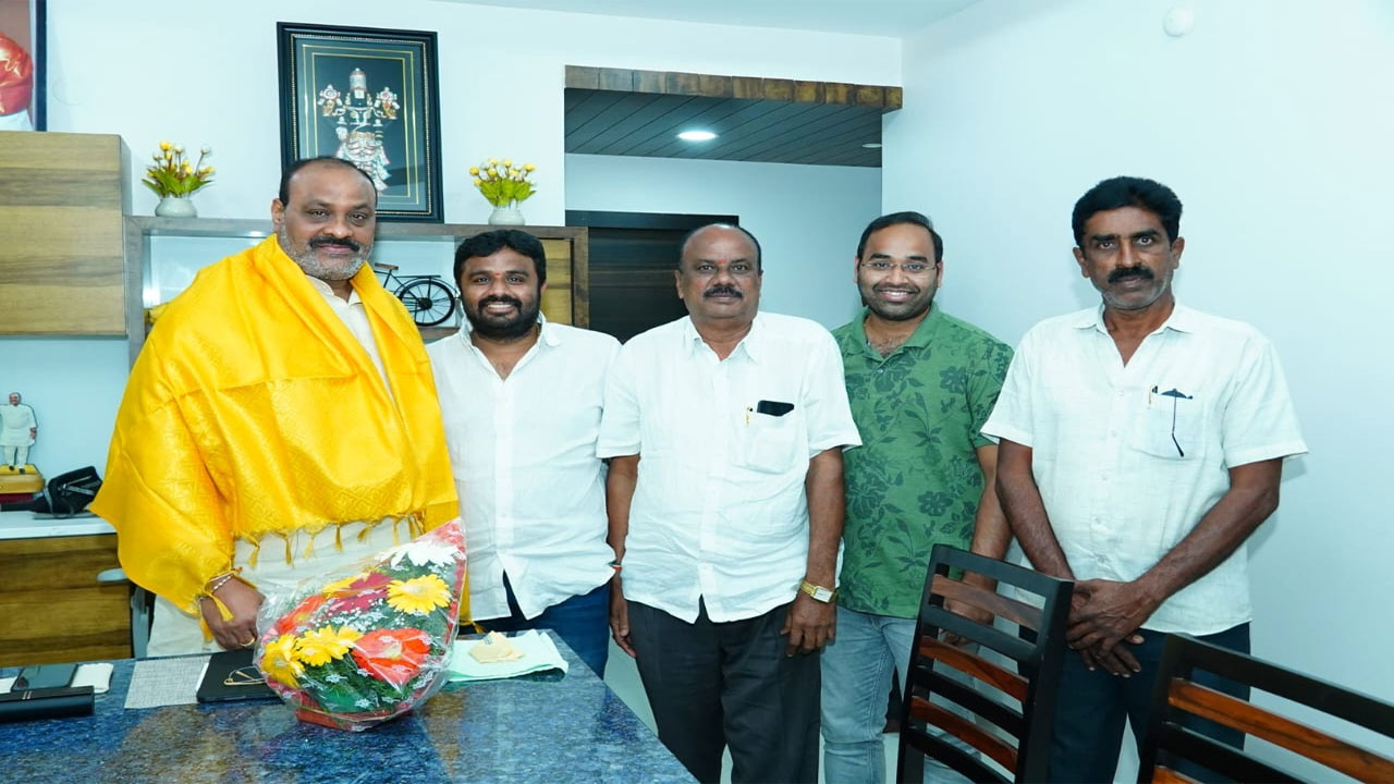 AP TDP: ఏపీ టీడీపీ అధ్యక్షుడు అచ్చెన్నాయుడితో ఎన్నారైల భేటీ | australia ...