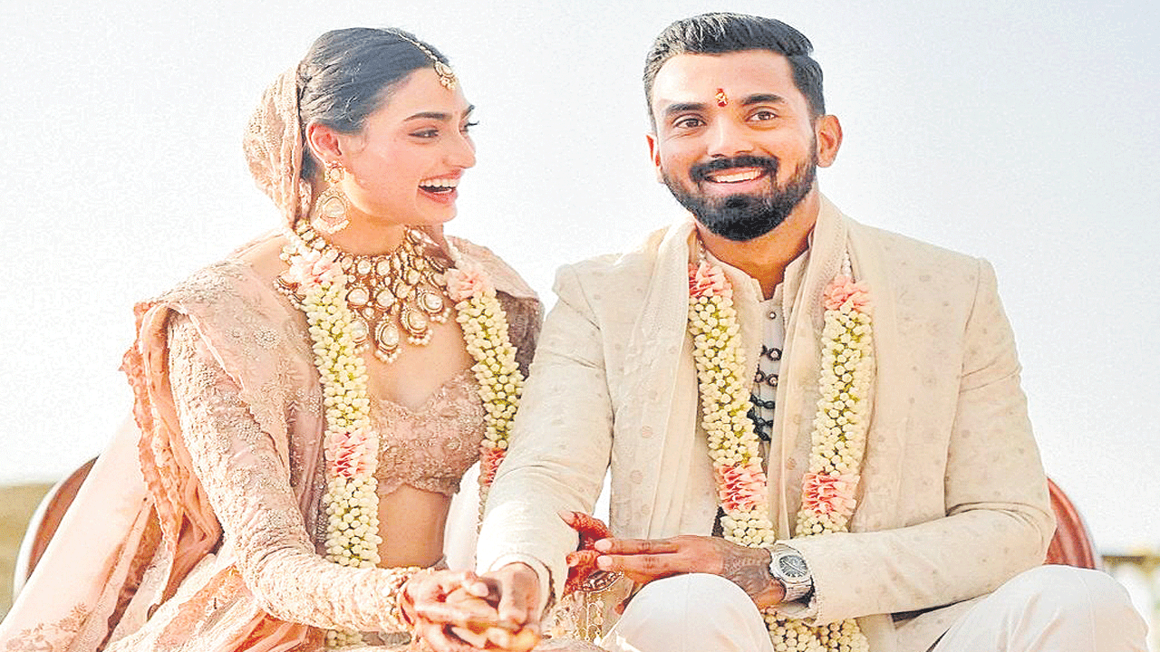 Rahul Athiya wedding: కళ్యాణం.. కమనీయం | Rahul Athiya married mvs