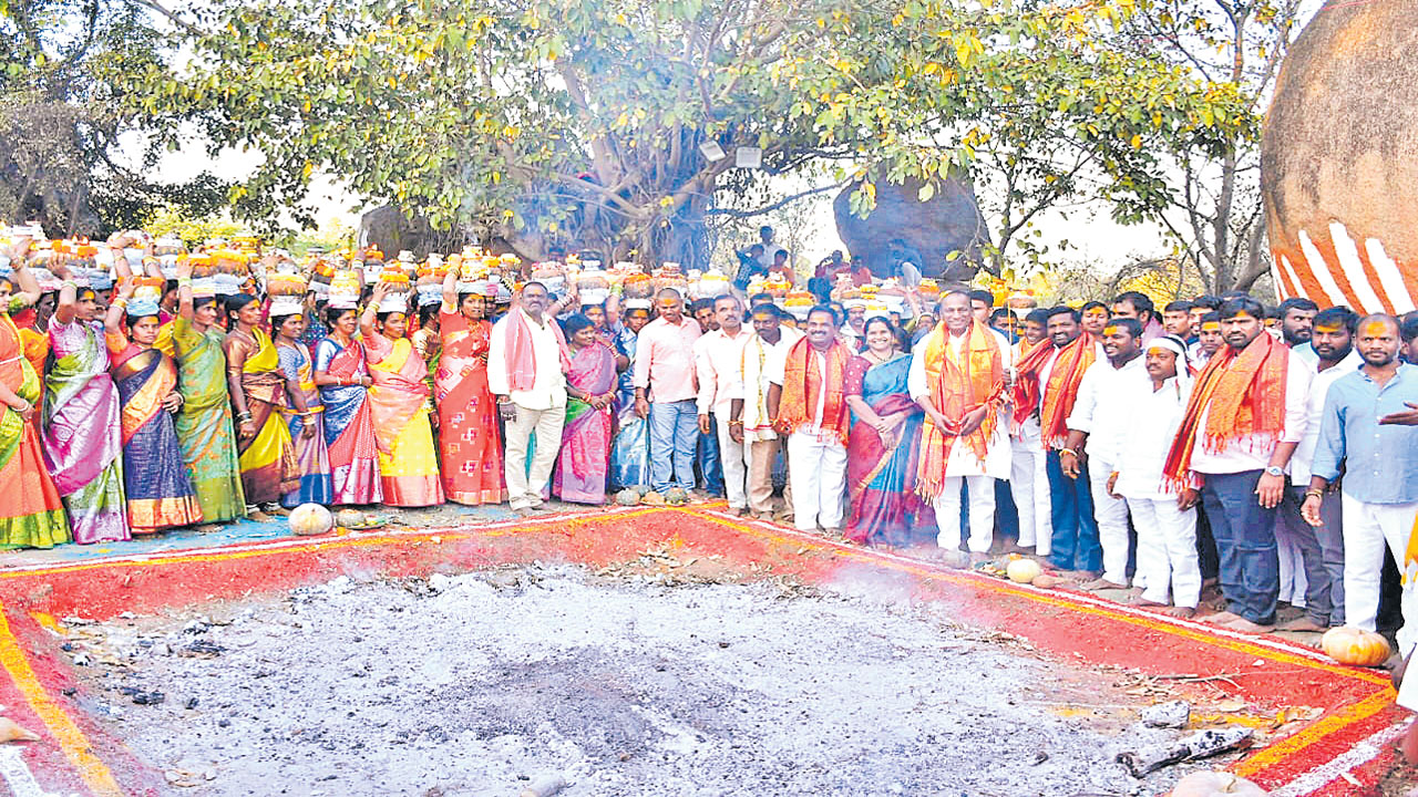 వైభవంగా మల్లన్న జాతర | Magnificent Mallanna fair